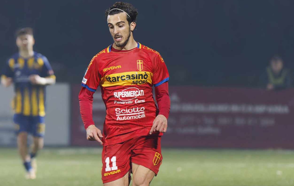 Il Messina riacchiappa l'Az Picerno dopo un maldestro primo tempo ...