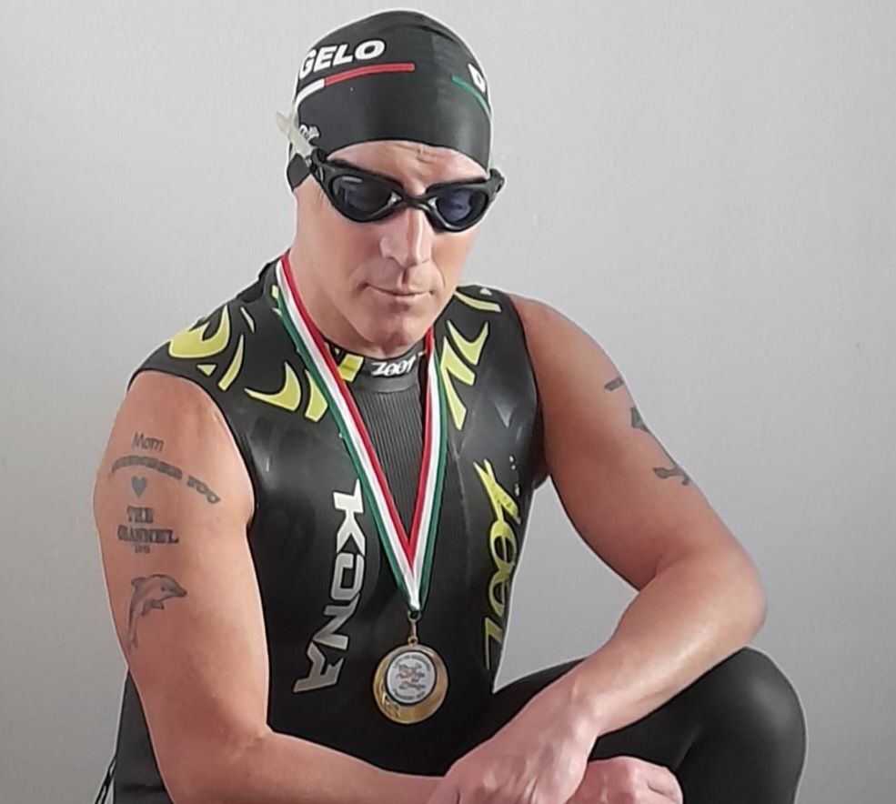 Messina, 7 volte lo Stretto, l'impresa del “Delfino italiano” Walter D'Angelo - SportMe NEWS